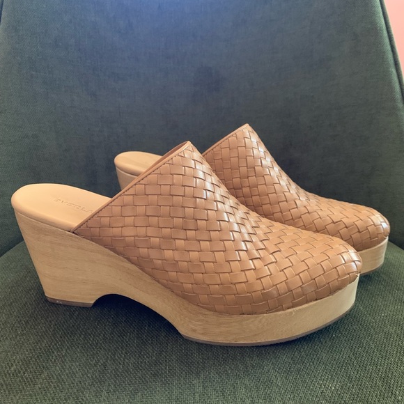 Everlane | Shoes | Everlane The Clog Woven Tan Leather | Poshmark